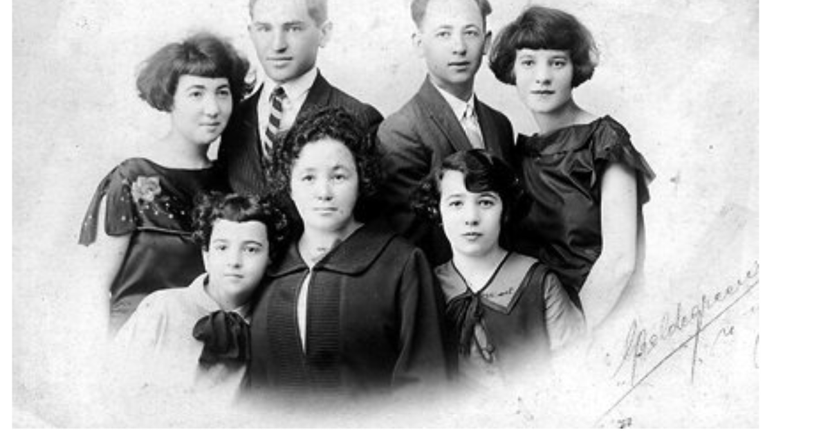 Mollie Steimer [01] - PARTAGE NOIR